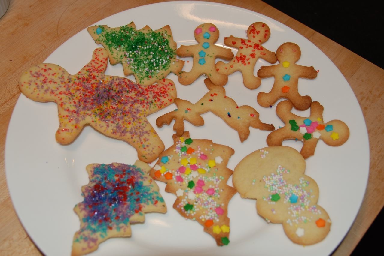 Making Cookies, Making a Mess – Learning to Eat