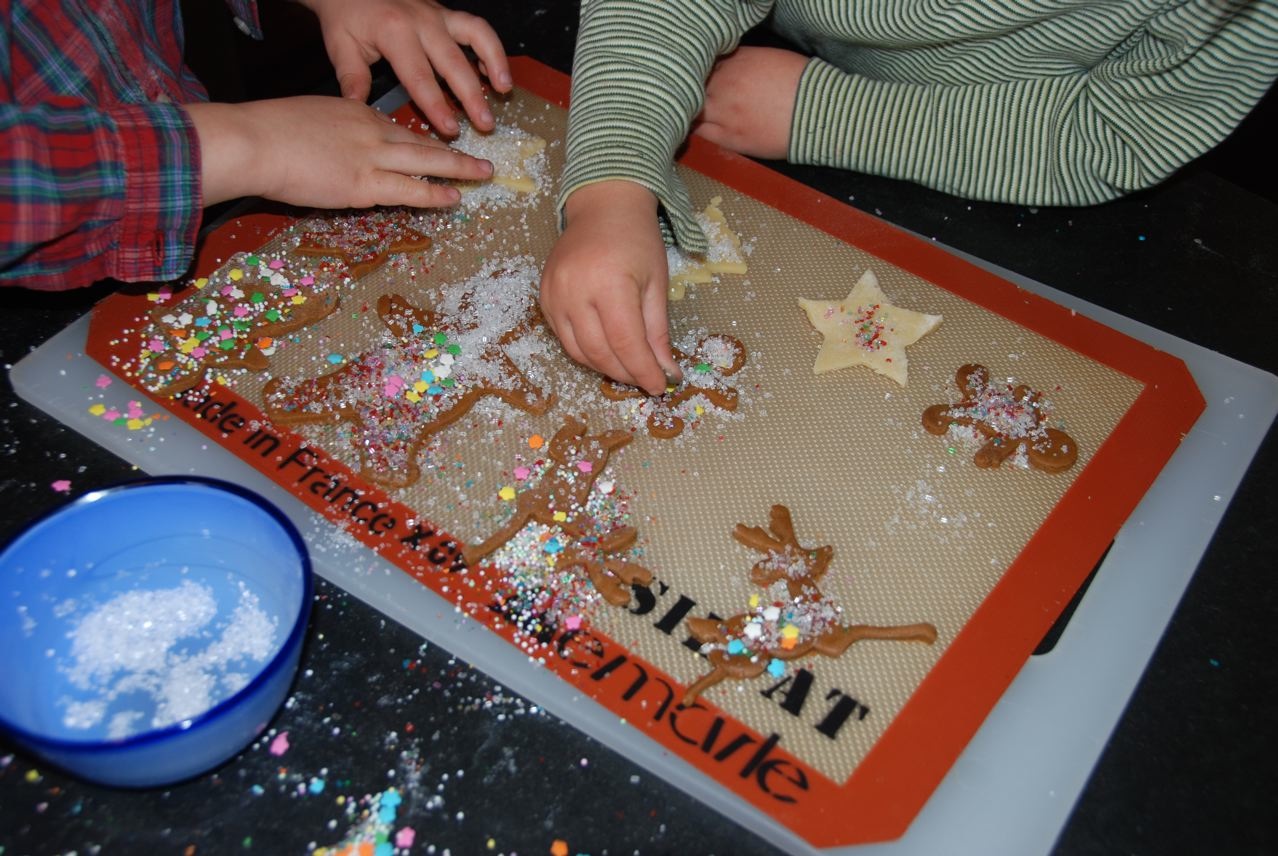 Making Cookies, Making a Mess – Learning to Eat
